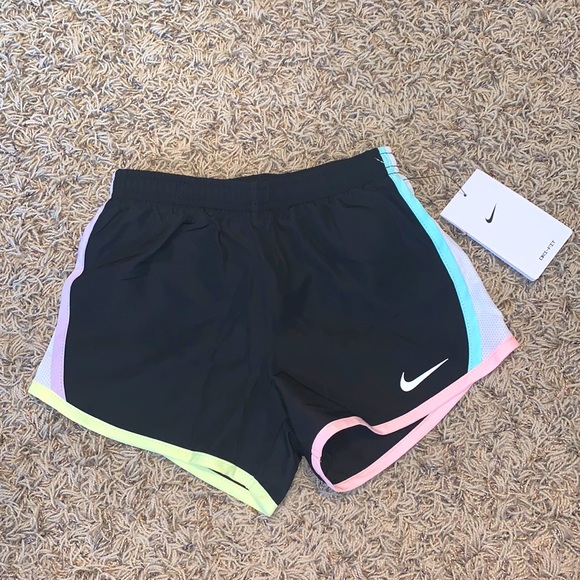 Nike | Bottoms | Girls 6 Nike Dri Fit Blackmulticolor Shorts | Poshmark